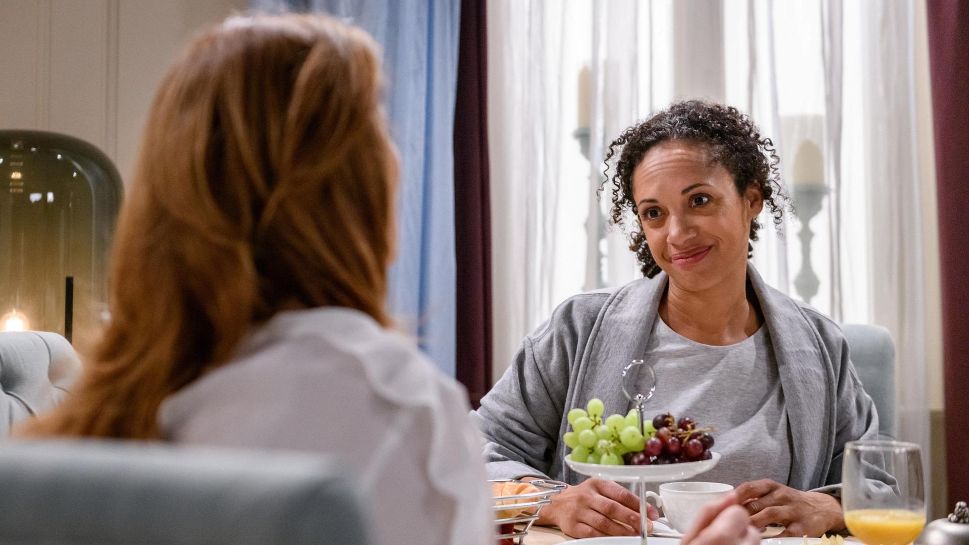 “Sturm der Liebe”: Stürmische Träume: Michaels heißer Tanz mit Nicole ...