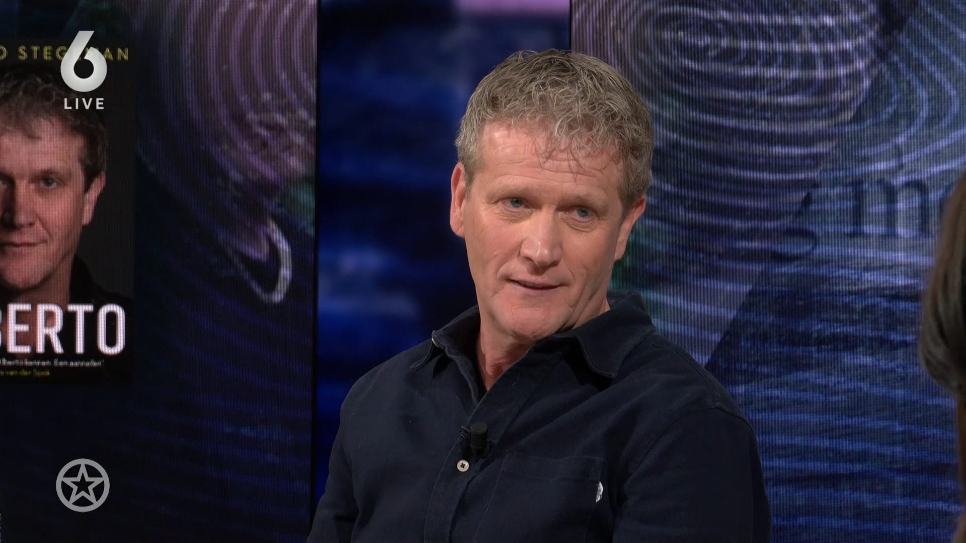 Alberto Stegeman krijgt er flink van langs: ‘Hij moet een schop onder ...