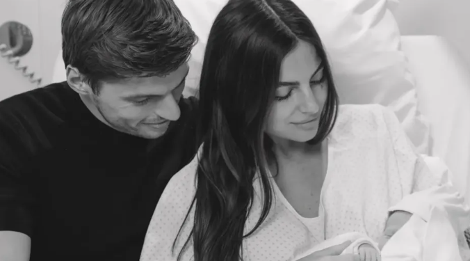 ZIEN: Kelly Piquet straalt met pasgeboren dochtertje – Sturm Der Liebe News